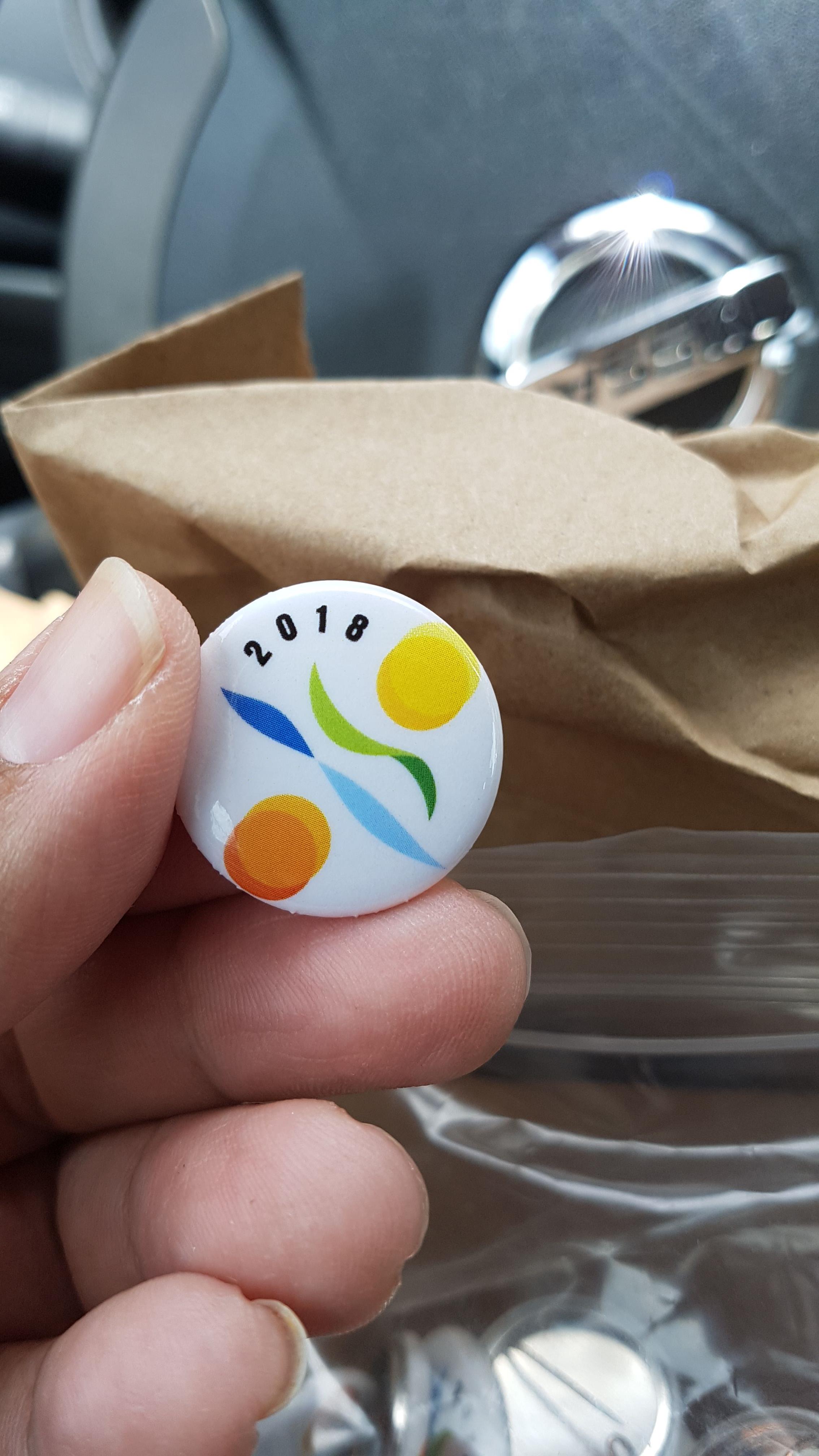 1" Custom Round Buttons | Pure Buttons